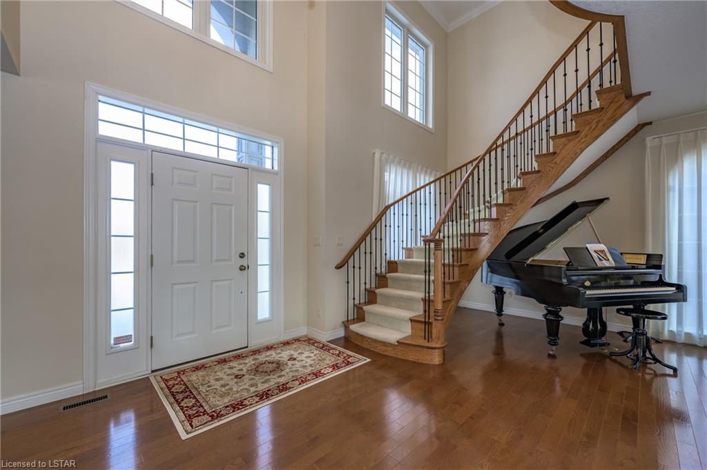 575 Plane Tree Drive, Sold in London - Zoocasa